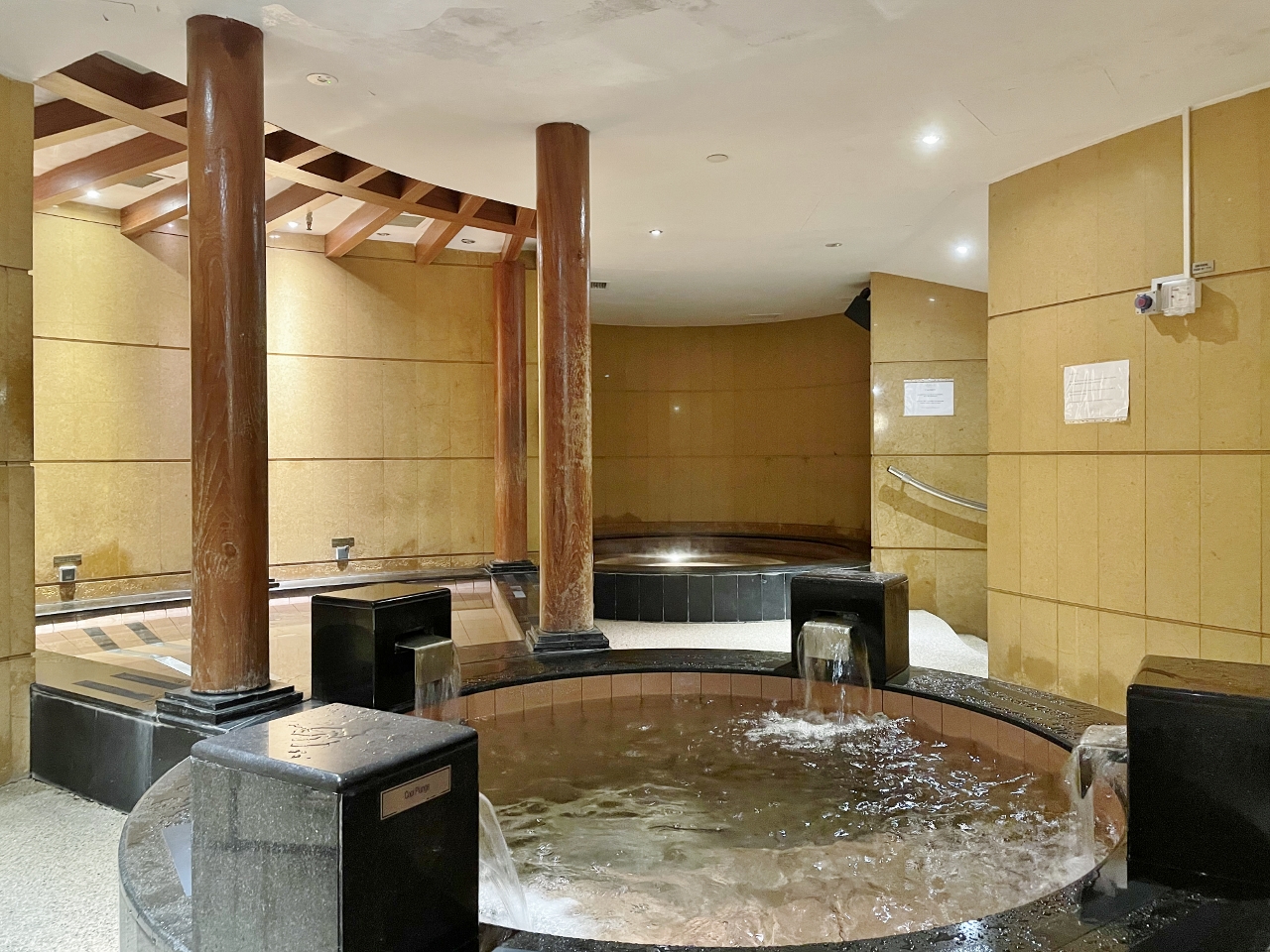 Review: Willow Stream Spa, Fairmont Hotel (Singapore) – Dania Experiences