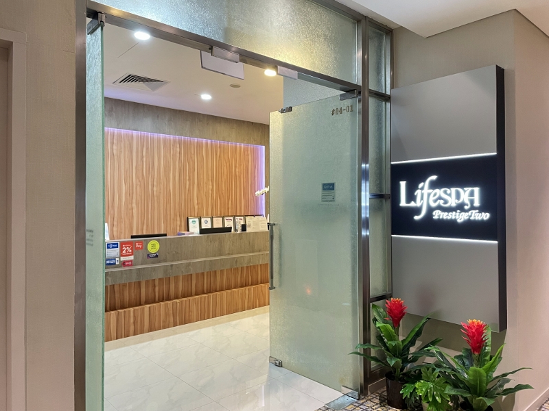 Review: LifeSpa Prestige Two, Carlton Hotel (Singapore) – Dania Experiences