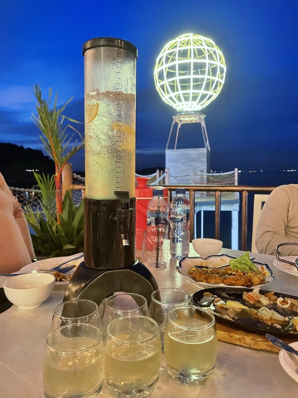 Review: Kelong Baba Restaurant By Kelong Shangrila Tj. Pinang, Kompleks ...