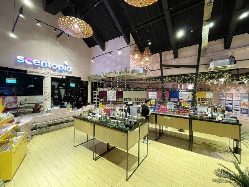 Review: Scentopia Perfumery, Sentosa Island (Singapore) – Dania Experiences