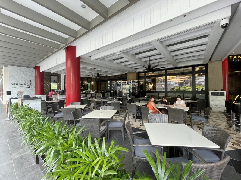 Review: Crossroads Cafe, Marriott Tang Plaza Hotel (Singapore) – Dania ...